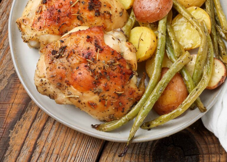 Sheet Pan Chicken with Green Beans and Potatoes