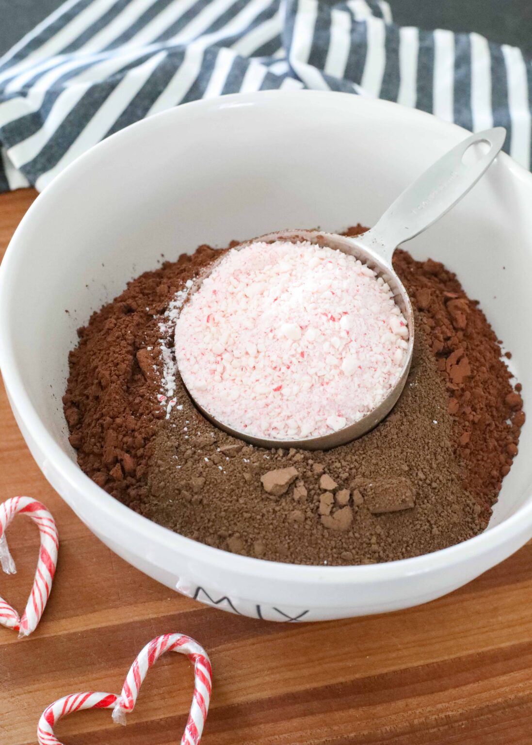 Peppermint Hot Cocoa Mix - Barefeet in the Kitchen