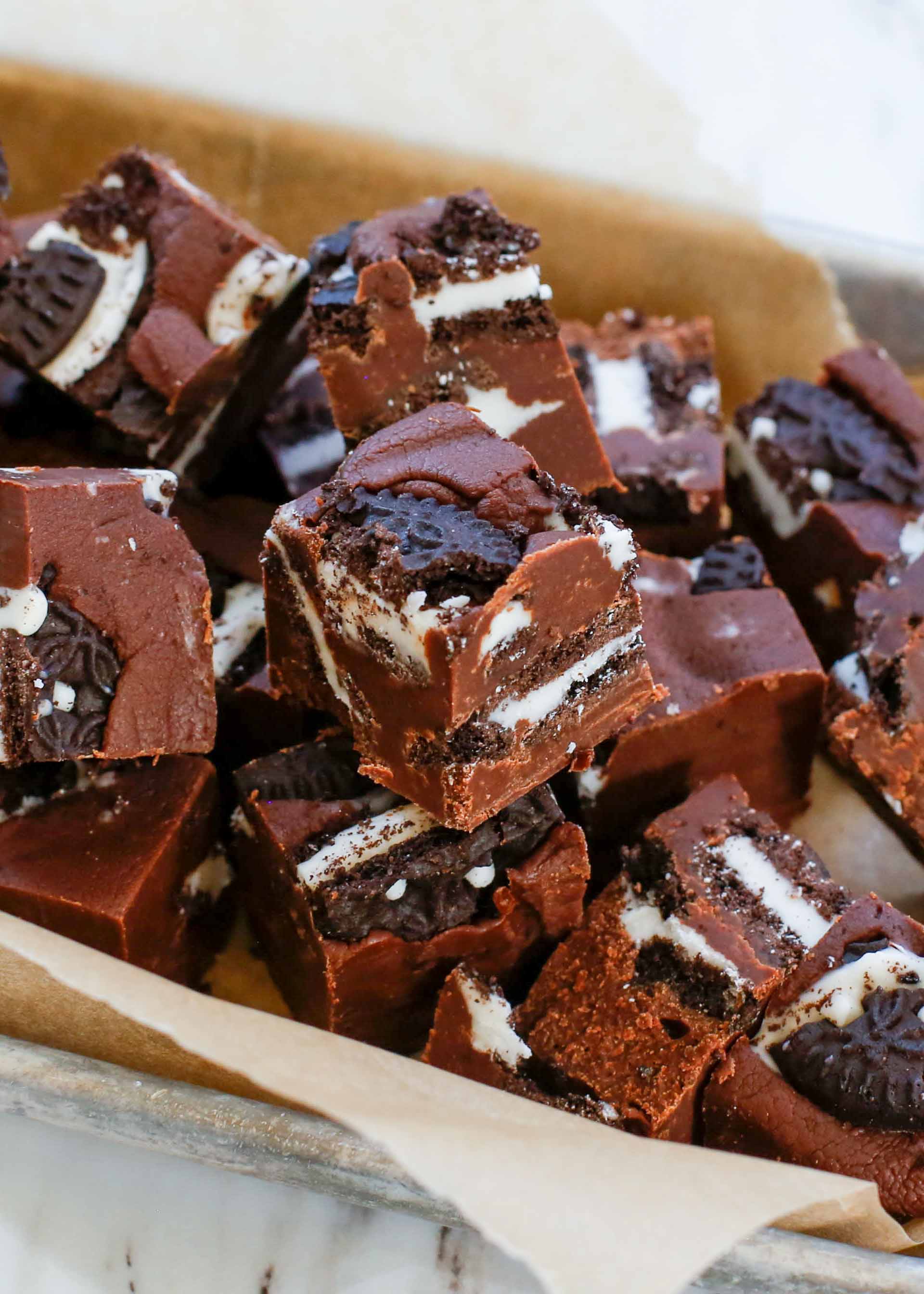 You need to try this Oreo Fudge! - Barefeet In The Kitchen