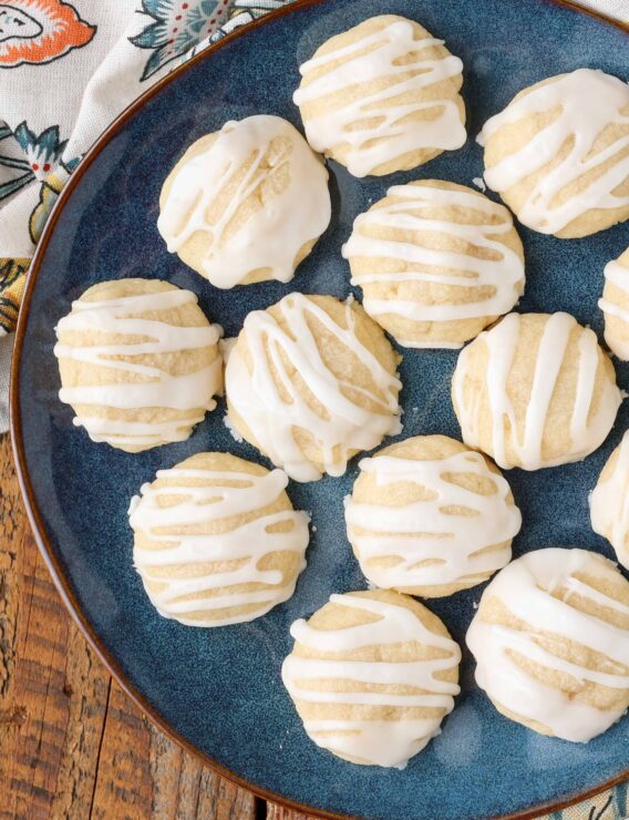 Pignoli Cookies (a.k.a. Pine Nut or Pinon Cookies) - Barefeet in the ...
