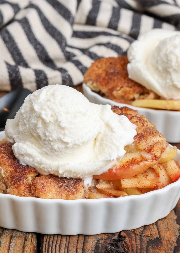 Cinnamon Apple Cobbler - Barefeet in the Kitchen